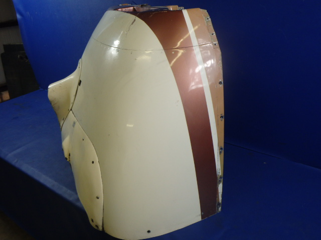 Cessna 1752001-1 COWL ASSEMBLY LOWER (CRACK SEE DETAILS)